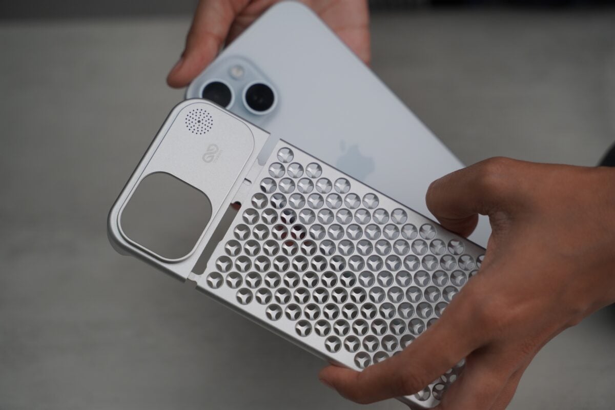 Aero Mesh Metallic Case - Superior Durability, Heat Dissipation